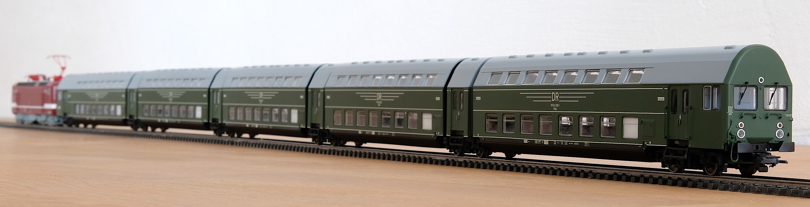 Spur H0 » ? Zuglok zu Piko 53124 DGBe Gliederzug