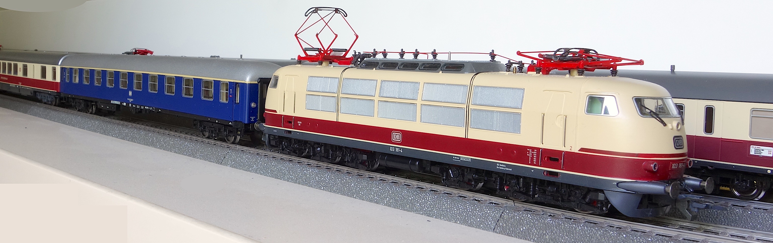 RE: F-Zug "Blauer Enzian" 1954 mit Videobeweiß - 18